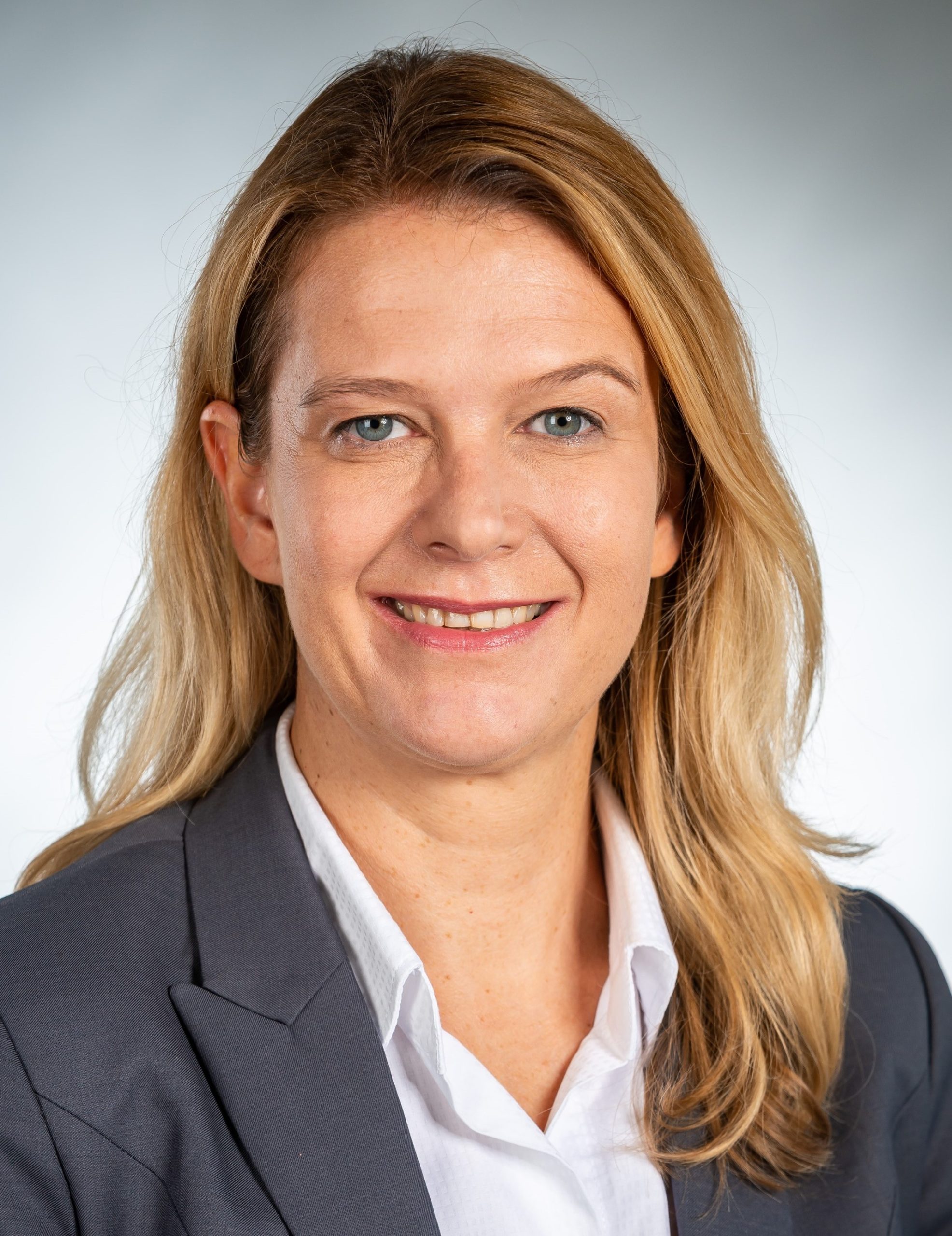 Three Questions for Prof. Sandra Thomas, Provadis University of Applied ...